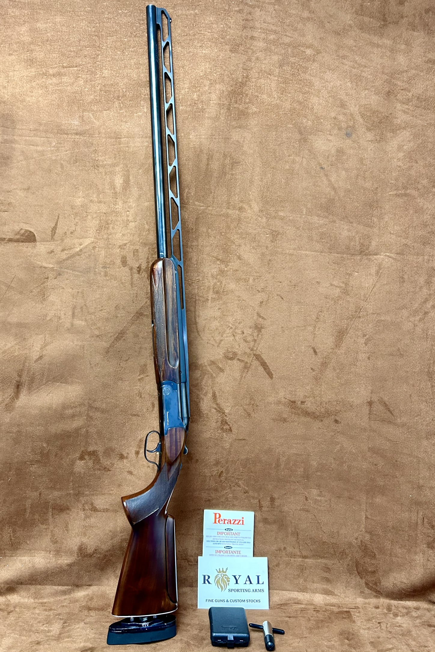 Perazzi MX14 Trap Single 12ga 34" - Over Under Shotguns at GunBroker ...